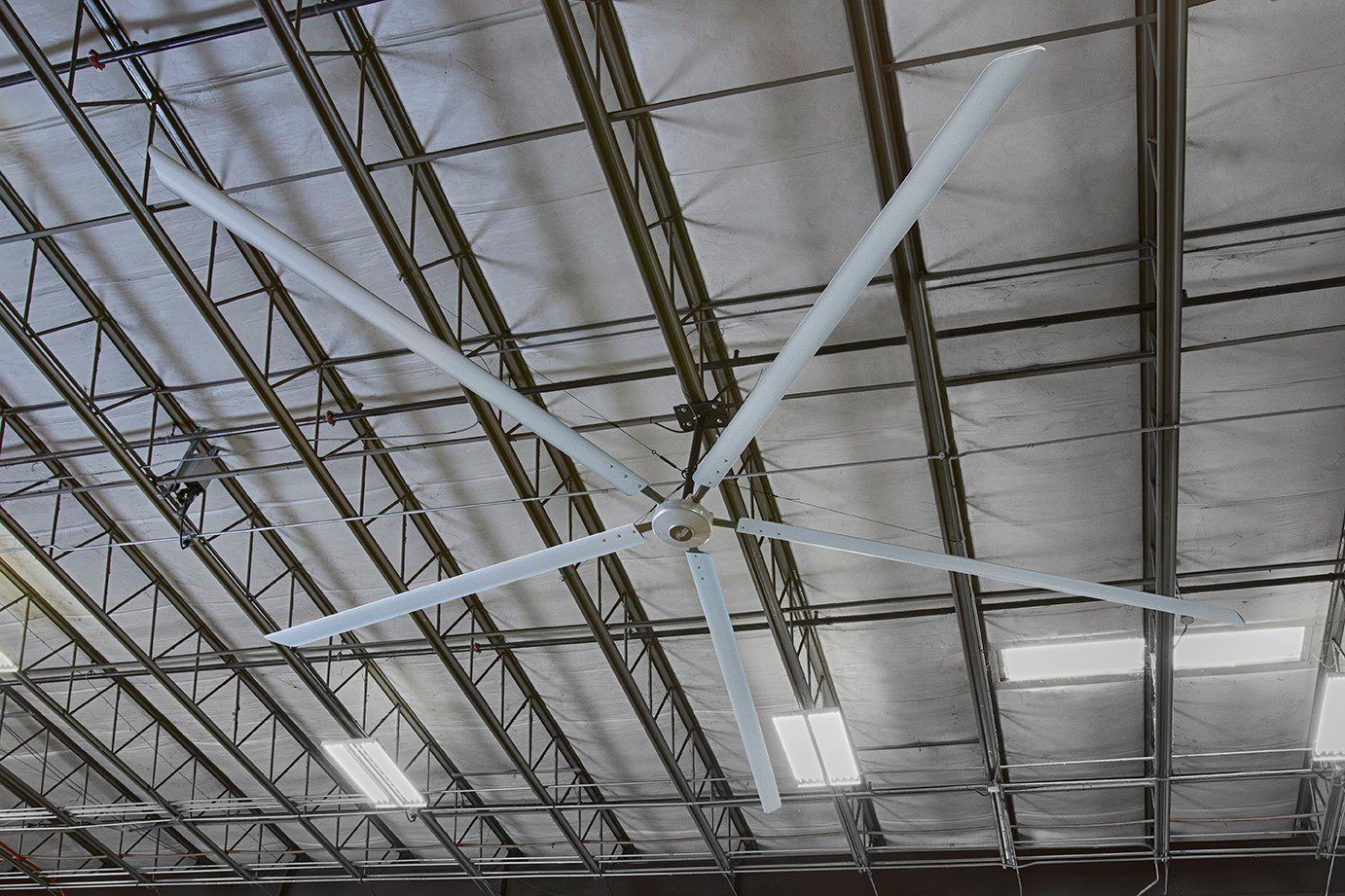 Jan Fan & Industrial Fan Benefits - Hunter Industrial